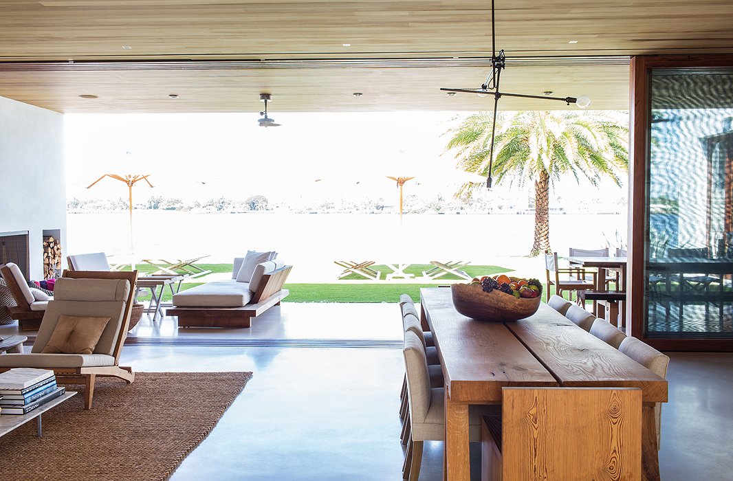 Inside the Breezy Palm Beach Home of Kelly Klein