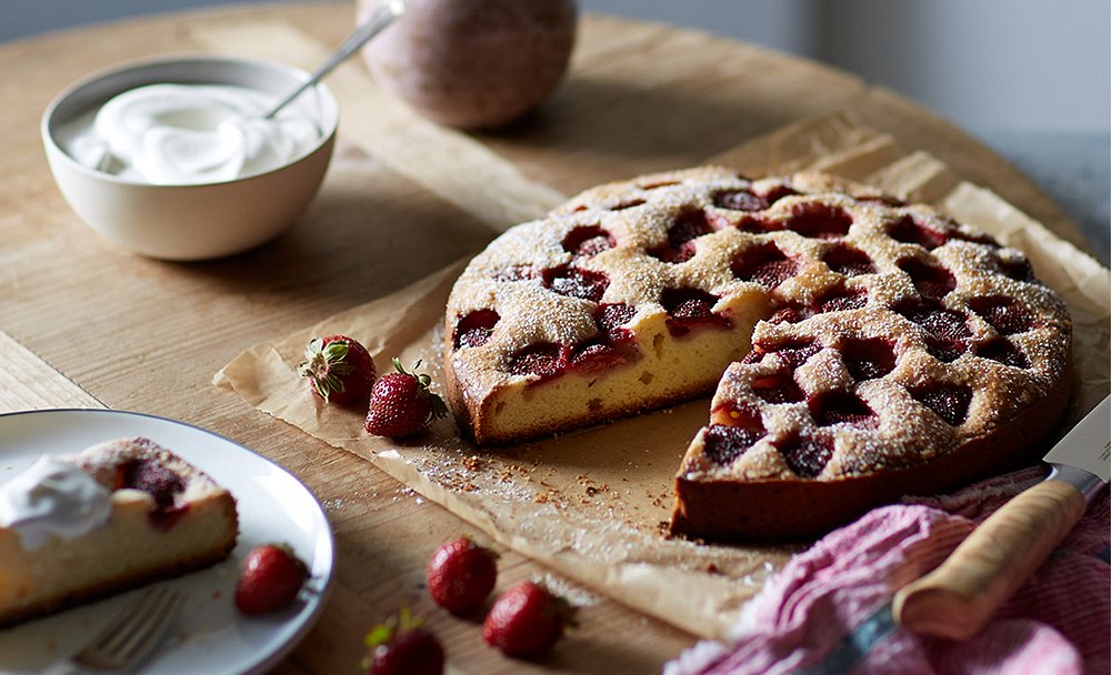 This Summer Berry Tart Is Mouthwatering Good